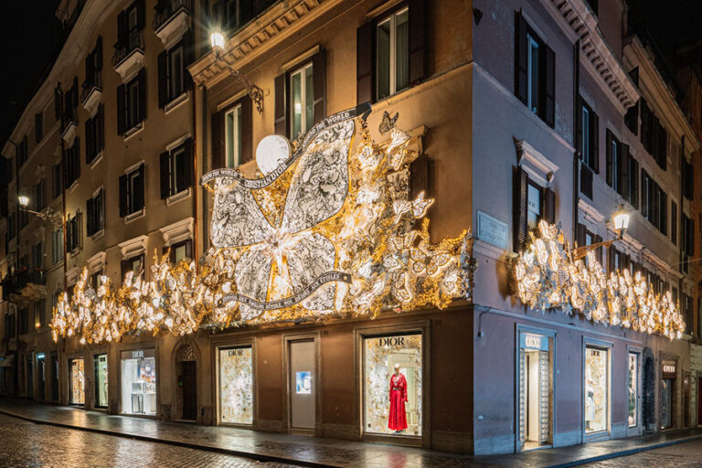 Il Natale Dior arriva per la prima volta a Roma con l’agenzia Jungle