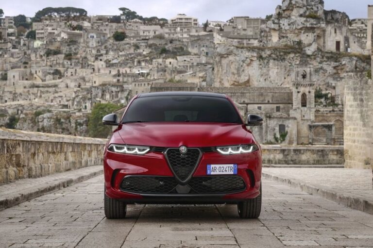 La nuova pubblicità di Alfa Romeo celebra il Made in Italy